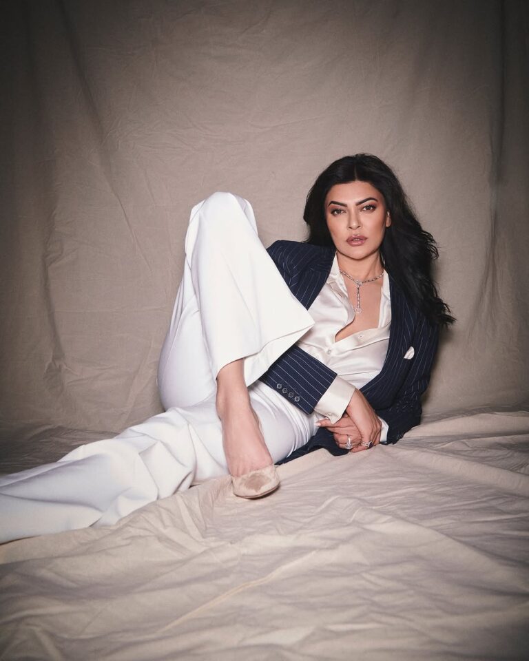 Sushmita Sen: Biography, Movies, Achievements, And More » Celeb Deep Dive